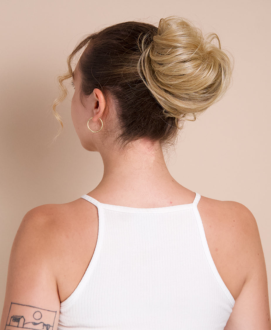 vegan fiber messy bun - honey blonde. – Irresistible Me