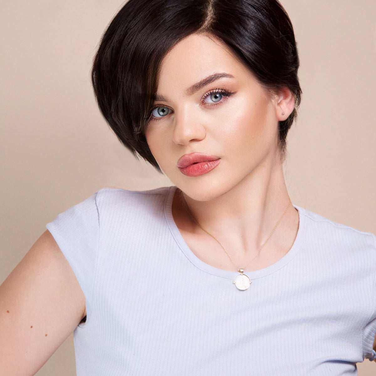 Short Wedge Human Wig - 6” Natural Black. – Irresistible Me